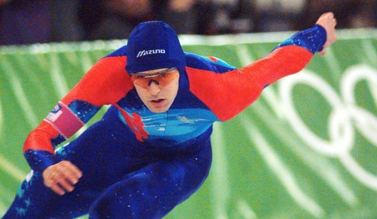 30/01/1994: Dan Jansen lập kỷ lục thế giới về trượt băng tốc độ
